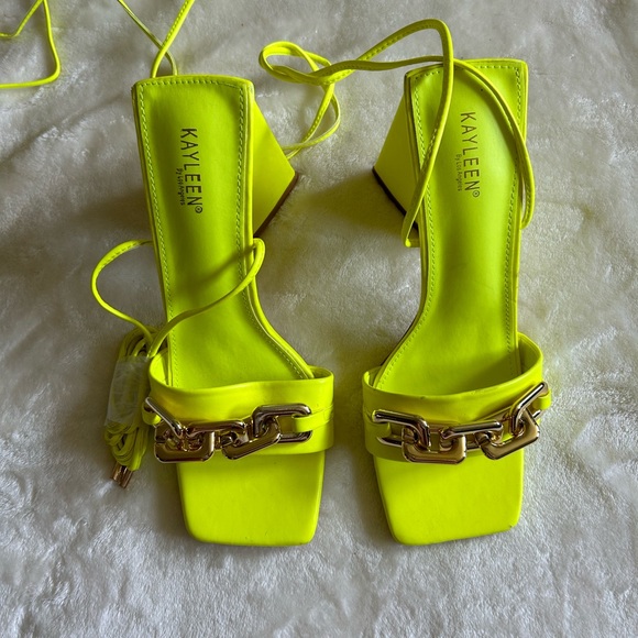 KAYLEEN By Los Angeles | Shoes | Kayleen By Los Ngeles Woman Heels ...